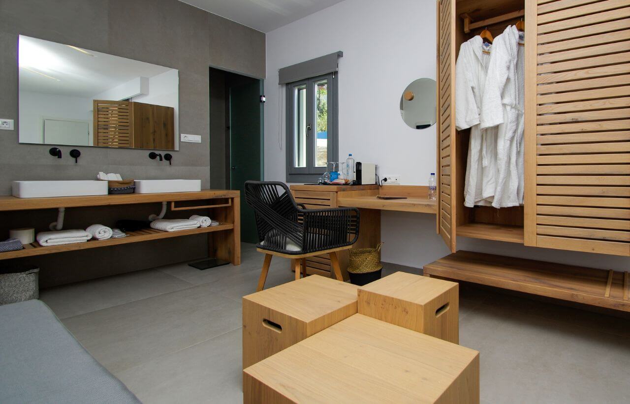 Family Suite with Beach view and Jacuzzi N.201 - Oro-Suites